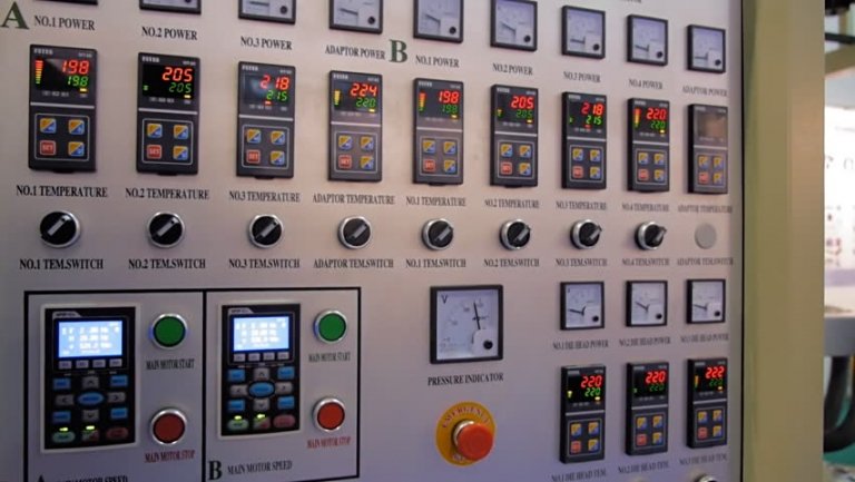 Machine Control Panel Manufacturer in China - KDM